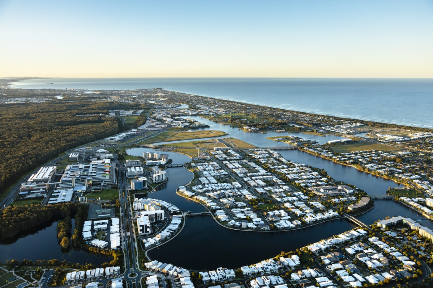 Location | Shine | Levande